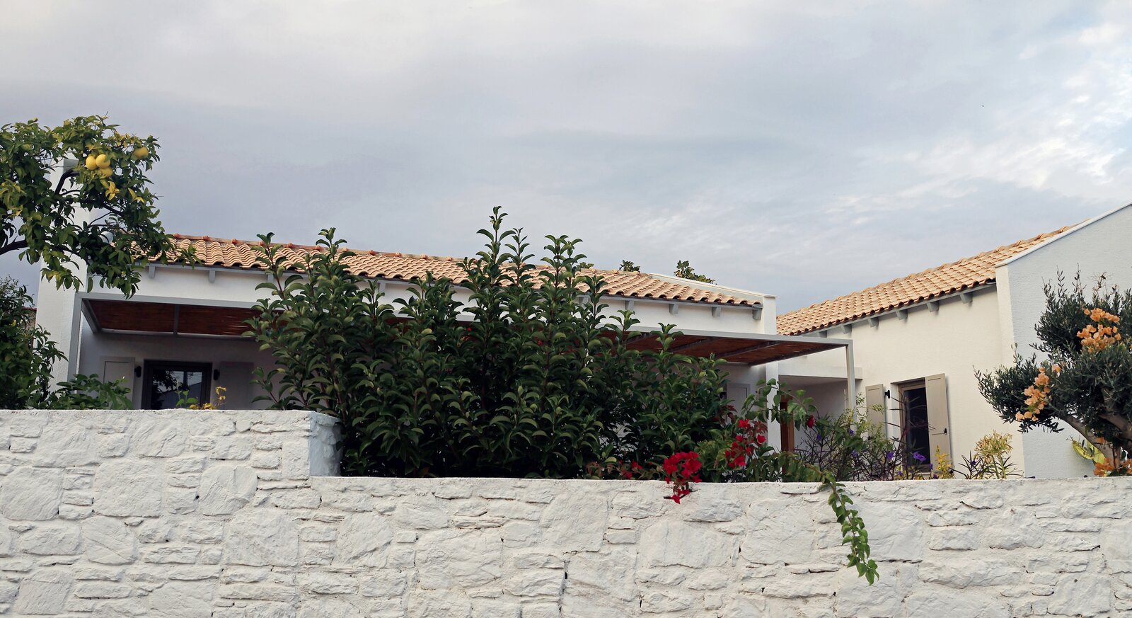 Photo 4 of 56 in R1 House by Zeynep Sankaynagi - Dwell