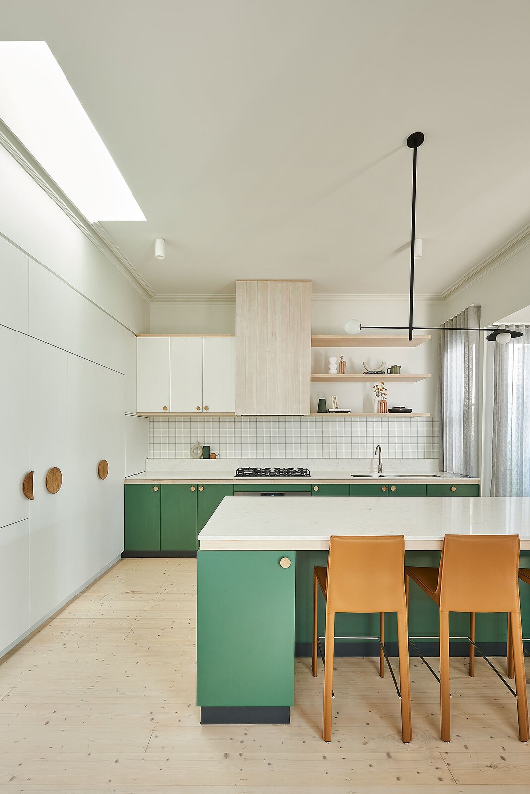 Photo 15 of 27 in Murphy's Place by George Meek - Dwell