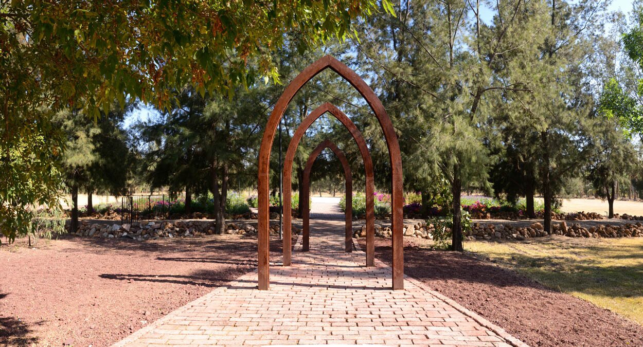 Photo 5 of 10 in Jardines del Claustro Santa Fe by 501 Durán ...