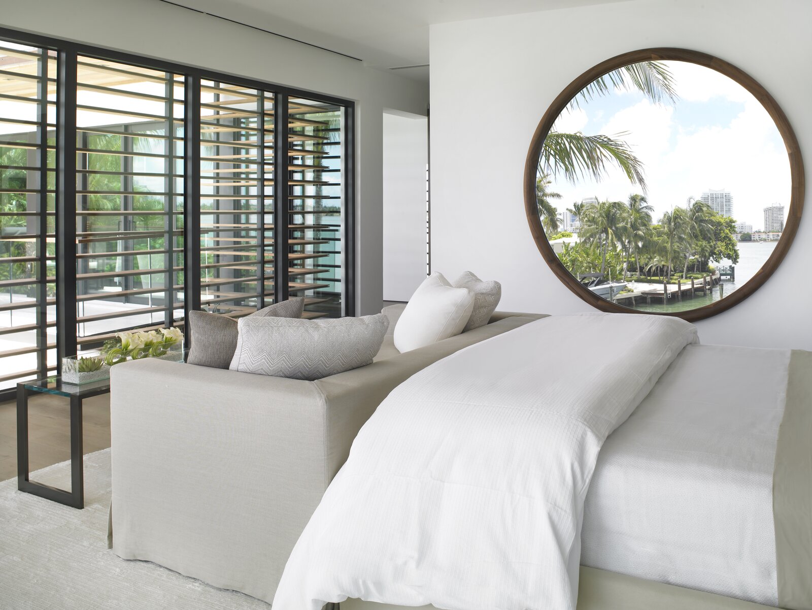 Photo 12 of 15 in Dunagan Diverio: Modern on Miami Beach by Andrea ...