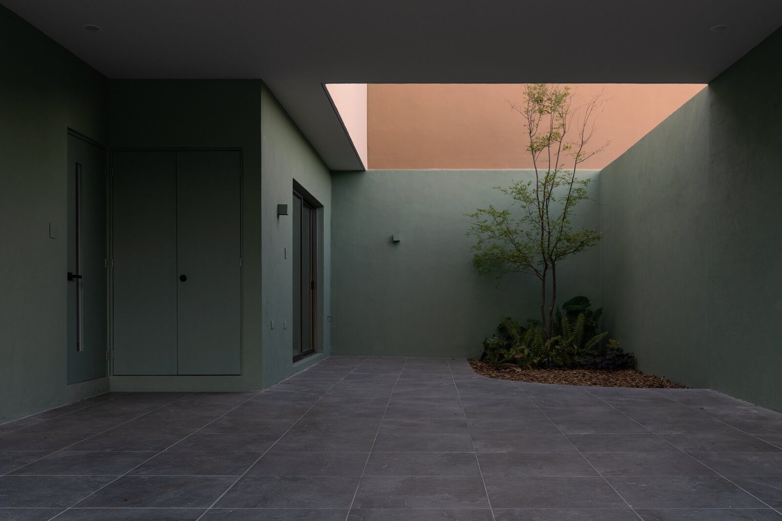 Photo 6 of 21 in The Sibling House by VEN Arquitectos - Dwell