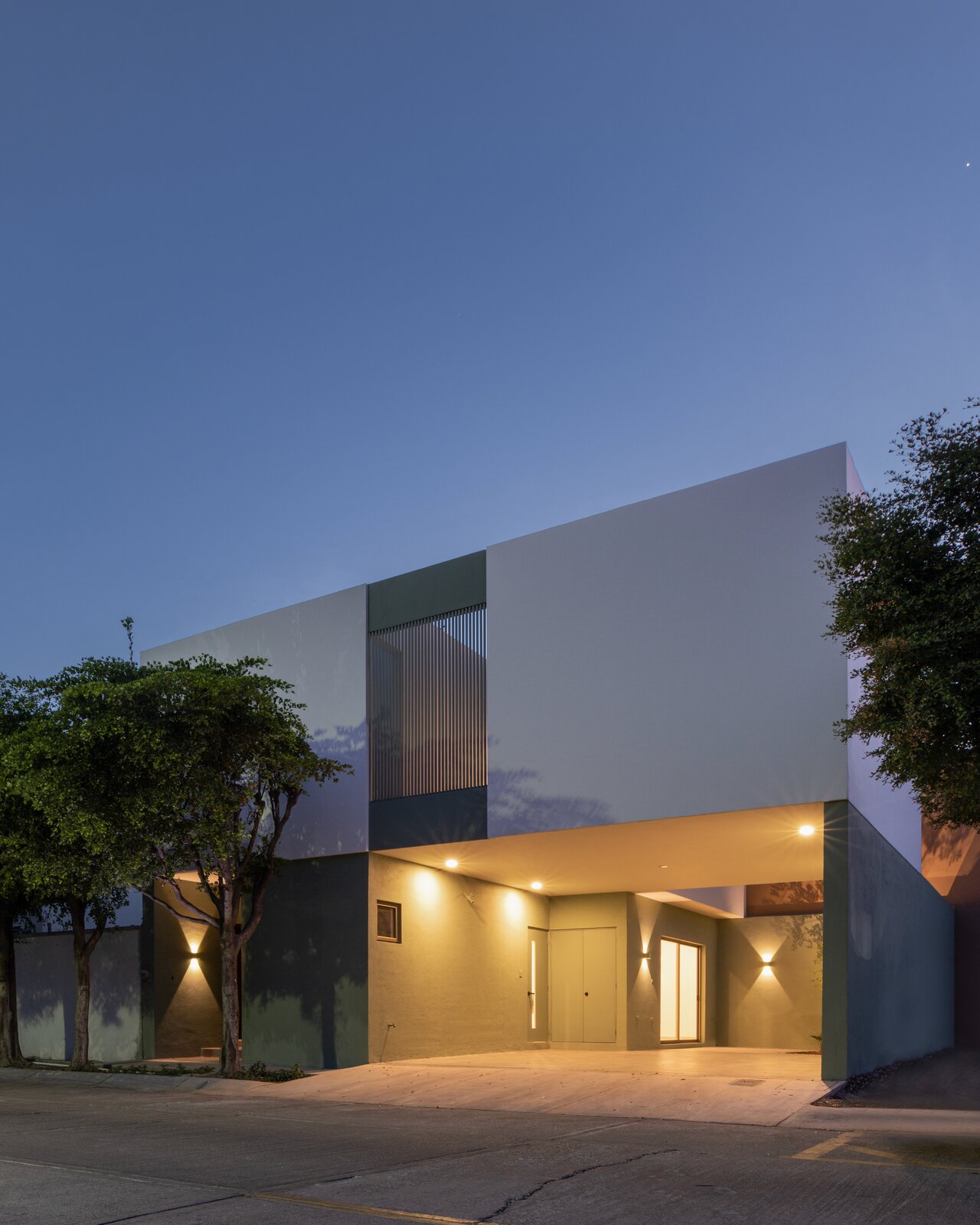 Photo 4 of 21 in The Sibling House by VEN Arquitectos - Dwell