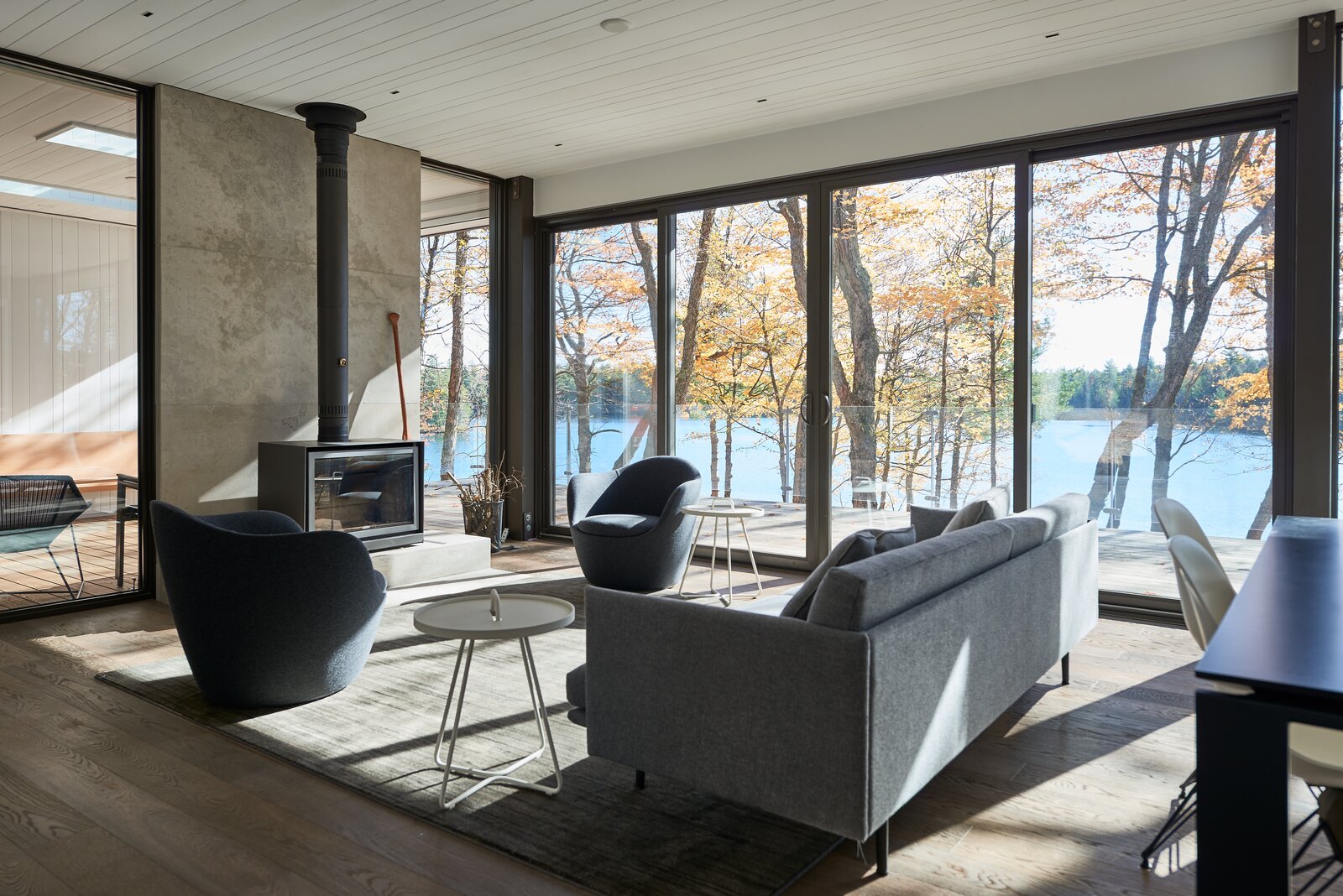 Photo 3 of 8 in Hindon Lake Cottage by Lynch + Comisso - Dwell