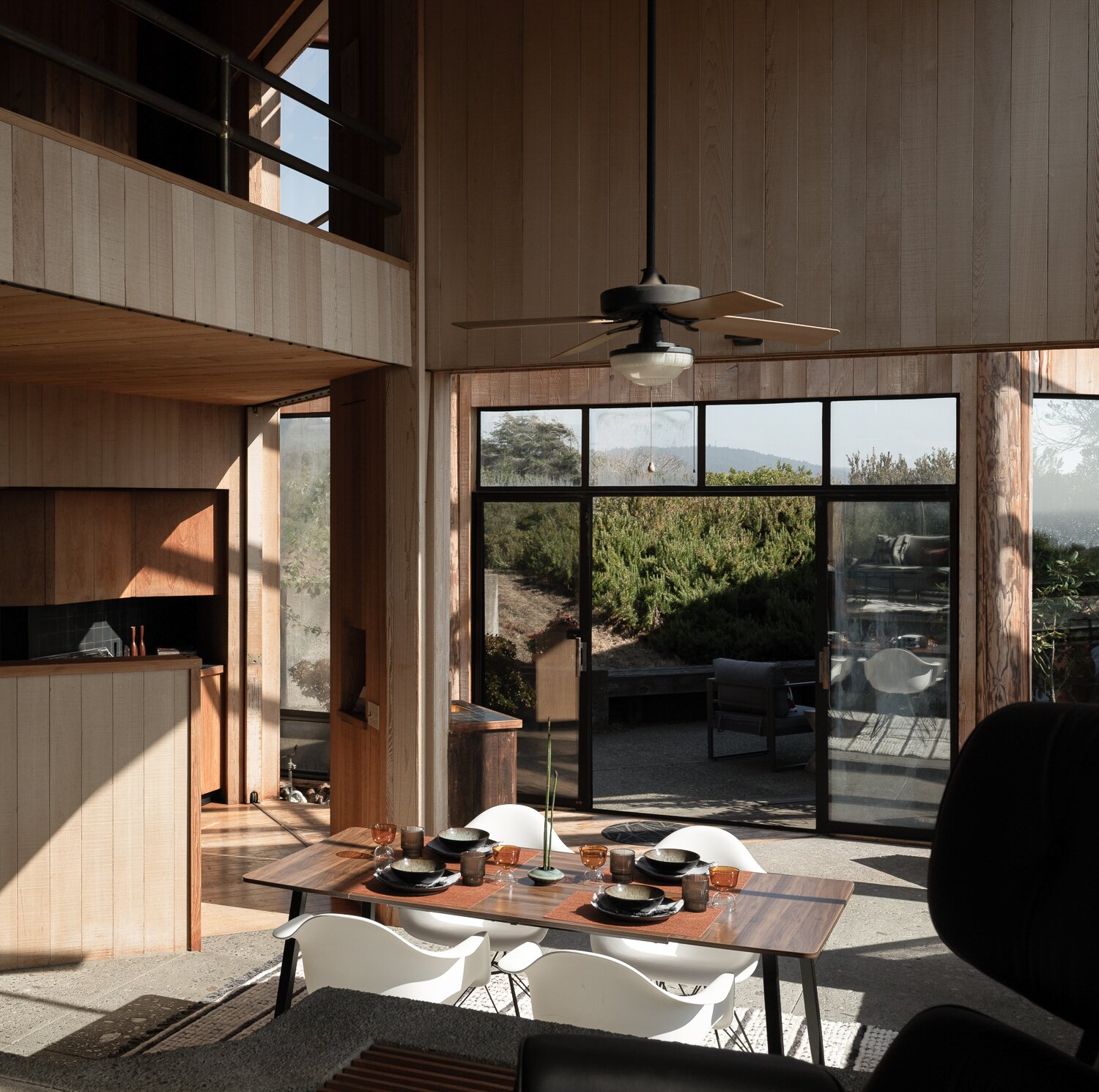 Photo 3 of 11 in THE HALLEY HOUSE by Bill Oxford - Dwell