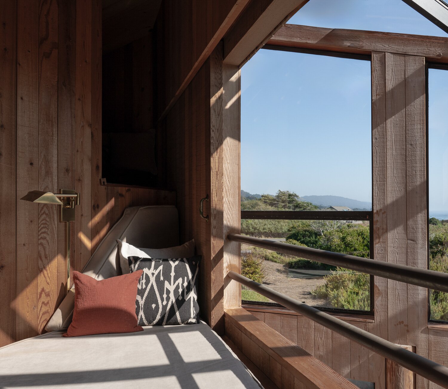 Photo 6 of 11 in THE HALLEY HOUSE by Bill Oxford - Dwell