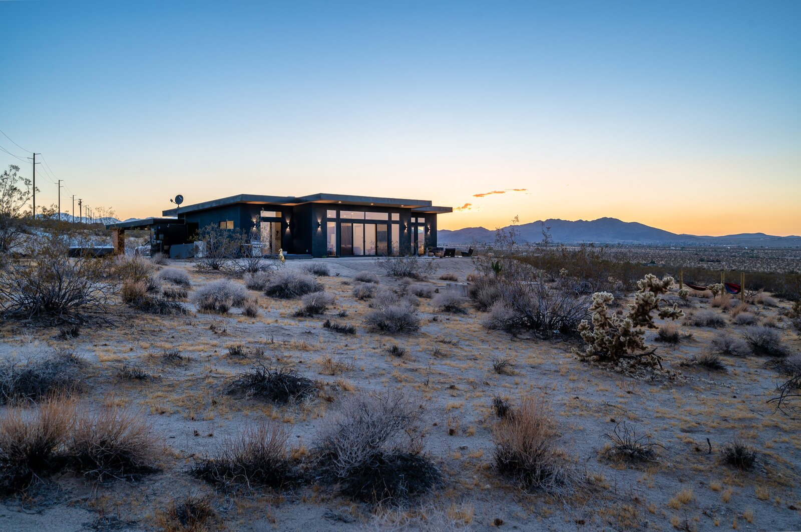 Photo 11 of 13 in Casa Serrano Joshua Tree by Courtney Wilkes - Dwell