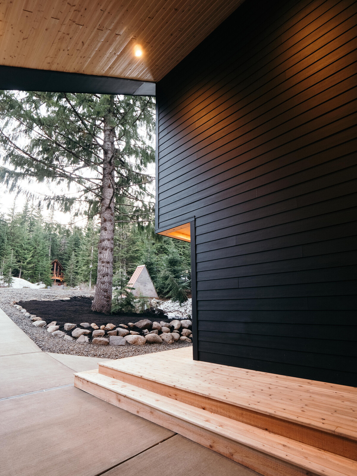 Photo 2 of 14 in Cascade 43 by CITIZEN DESIGN - Dwell