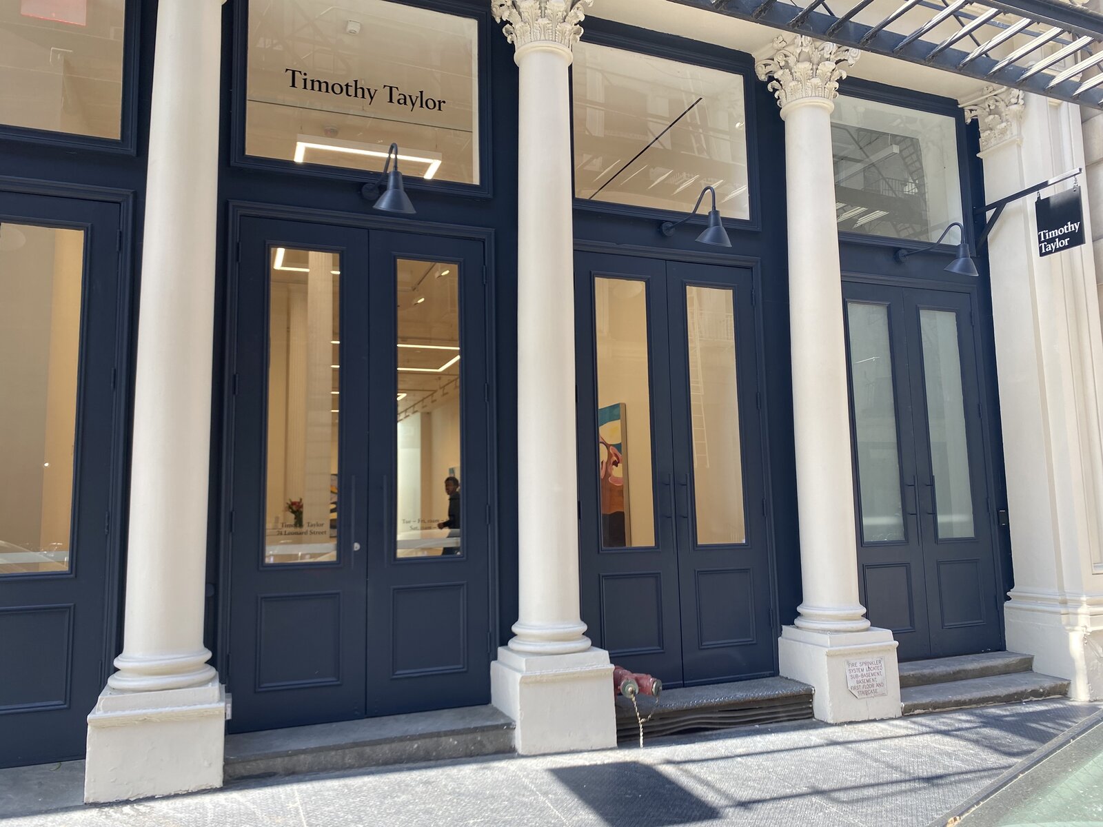 Photo 4 of 10 in Timothy Taylor Gallery by Maria Victoria Macchi - Dwell