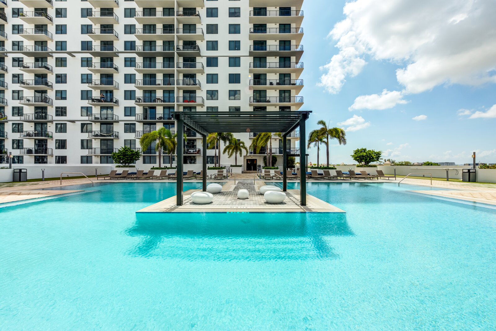 Photo 9 of 15 in The Palma at Downtown Doral by Deidre Krause - Dwell