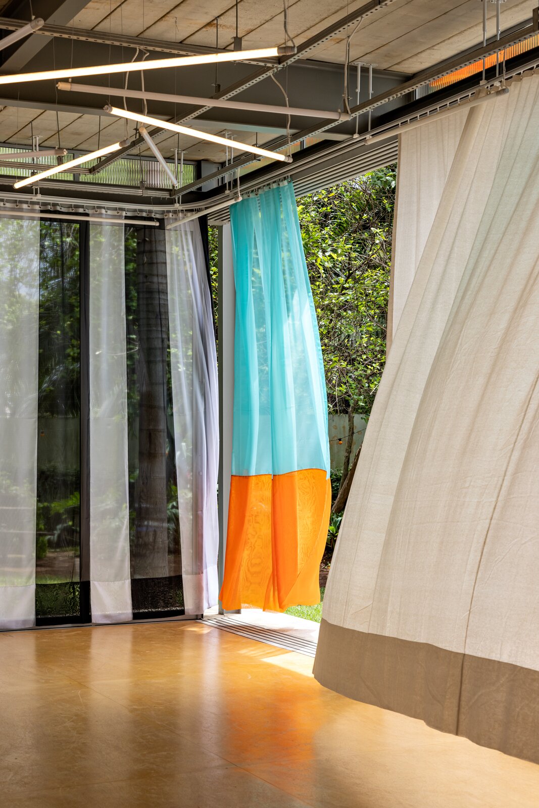 Photo 14 of 58 in Casa Líquida (Liquid House) by Luiz Pataro - Dwell