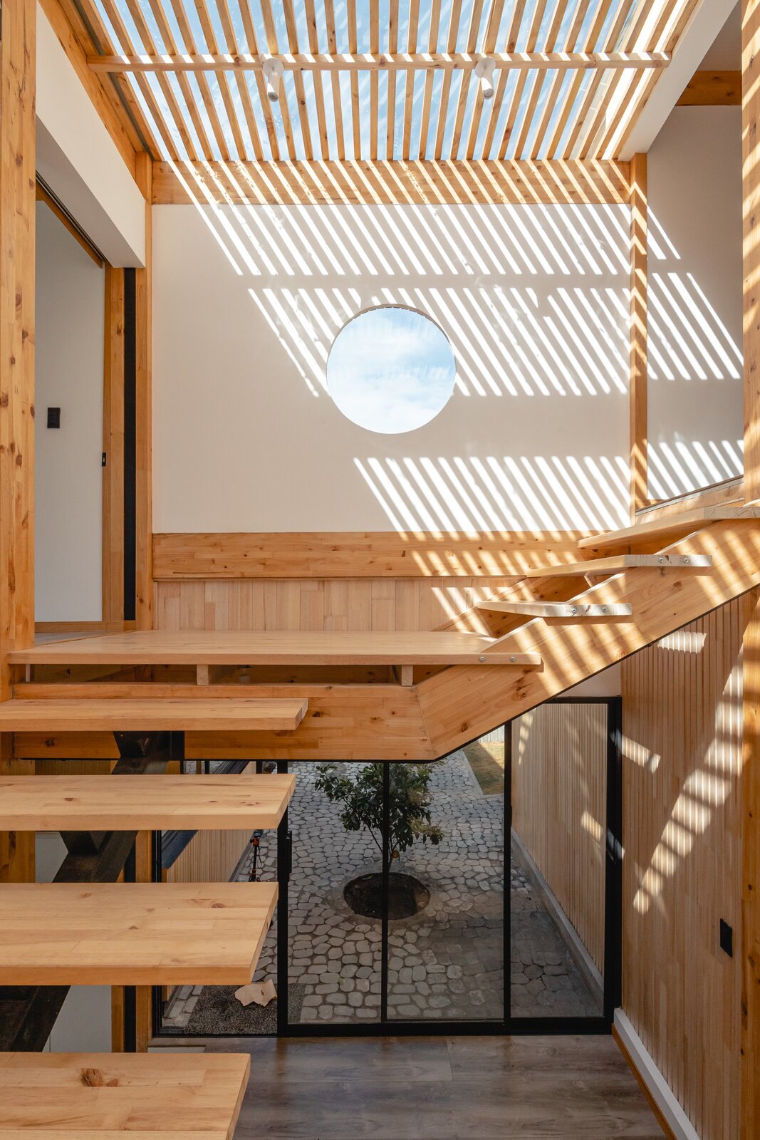 Photo 20 of 22 in HOUSE 2C by Baquio Arquitectura - Dwell