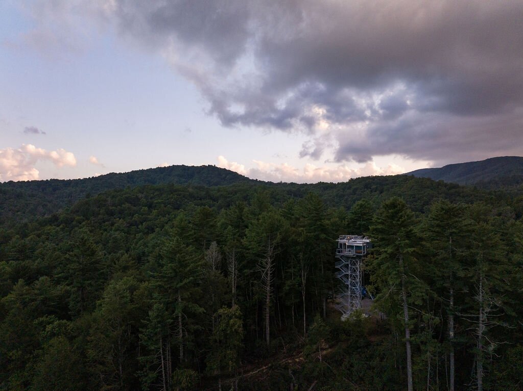 Photo 1 of 20 in River Forest Lookout by Mark Derenthal - Dwell