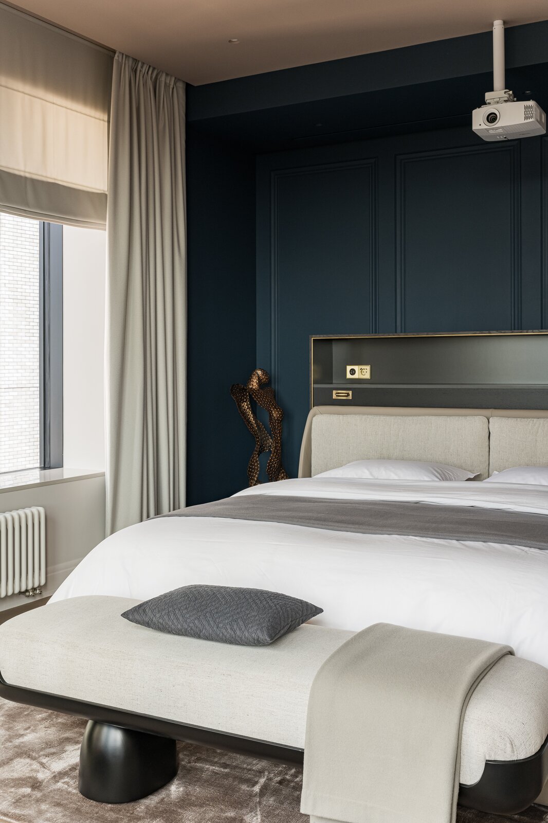 Photo 10 of 16 in Modern apartment with art deco details in Moscow by ...