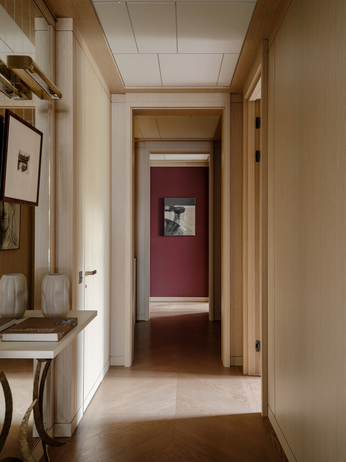 Photo 14 of 32 in Bright two-storey apartment with modern art in Moscow ...