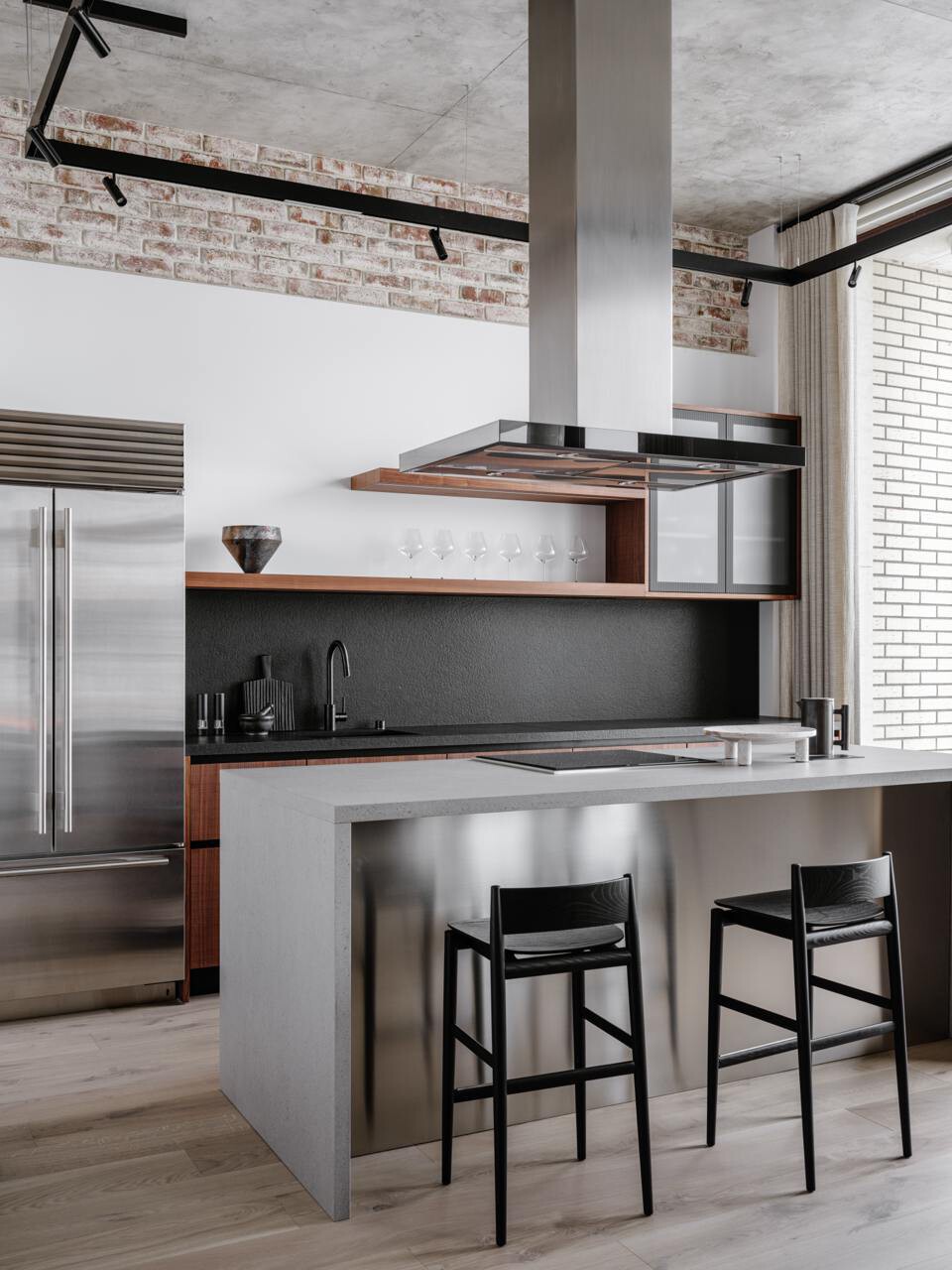 Photo 7 of 12 in Loft-style apartment in Moscow by Anna Maria Abara - Dwell