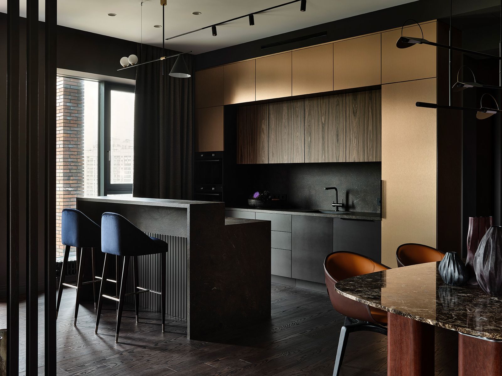 Photo 10 of 30 in Modern apartment in dark tones in Moscow by Anna ...