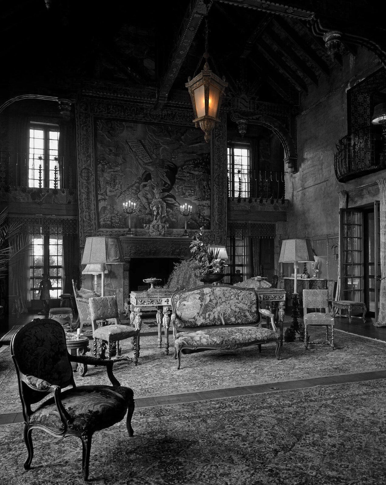 Photo 4 of 4 in Antique-Inspired Opulence and Artistry by Sara HU - Dwell