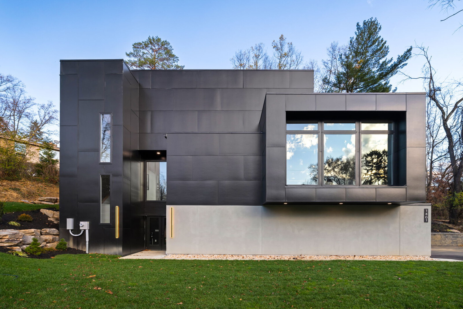 Photo 3 of 28 in Perch House by Cipriani Studios - Dwell