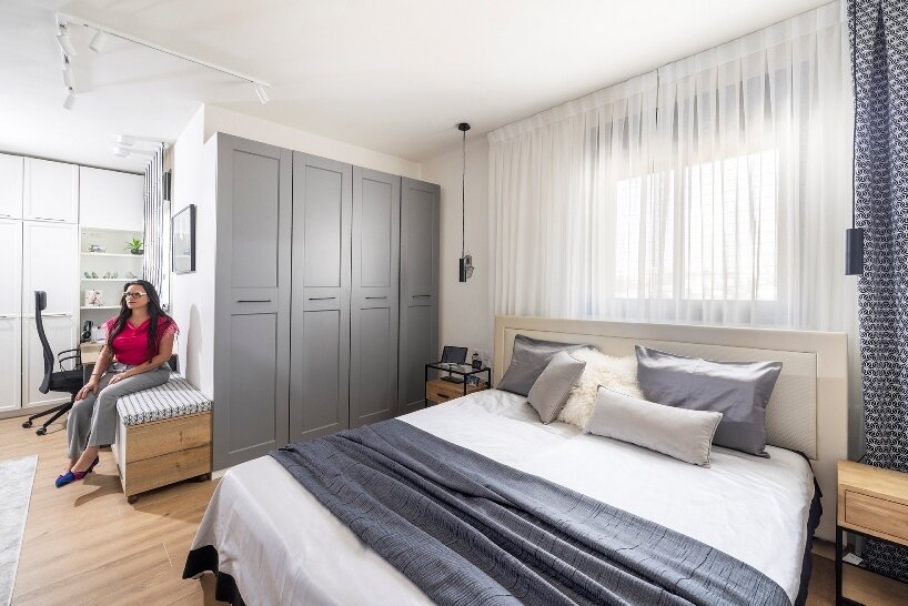 Photo 16 of 17 in The Happy Penthouse: Abundance of storage solutions ...