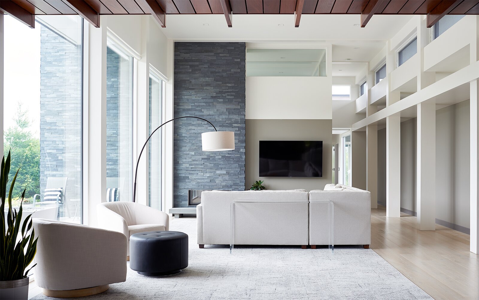 Photo 7 of 15 in The Notch House by Paul Designs Project - Dwell