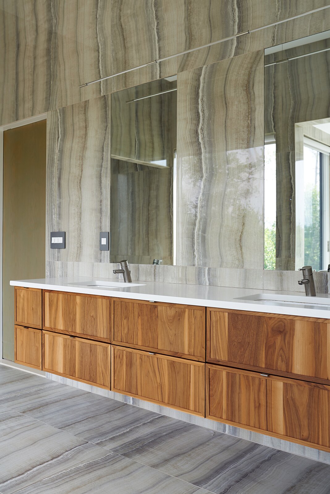 Photo 11 of 15 in The Notch House by Paul Designs Project - Dwell