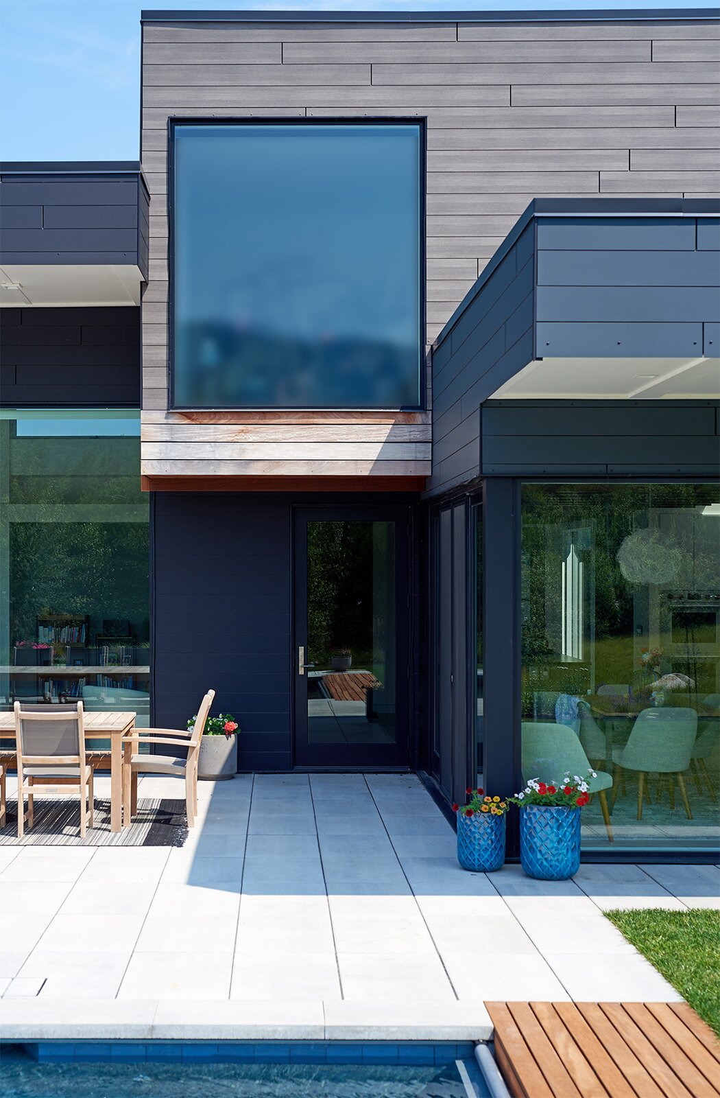 Photo 13 of 15 in The Notch House by Paul Designs Project - Dwell