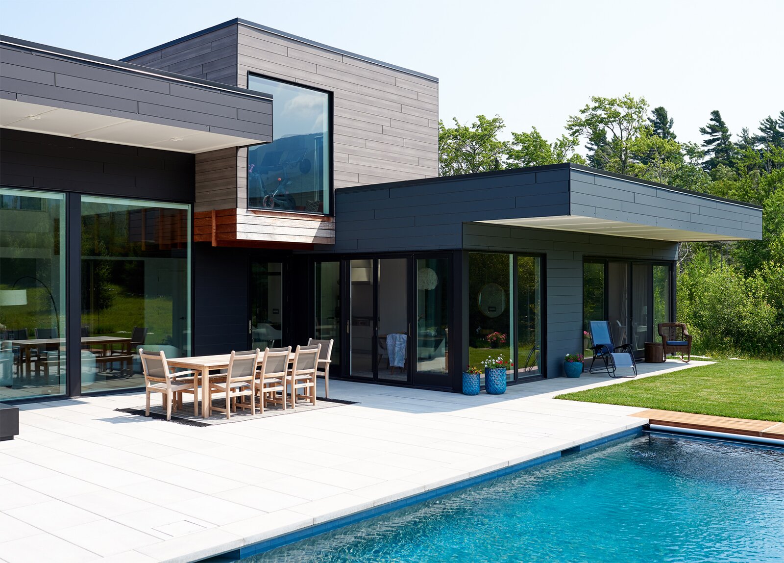 Photo 14 of 15 in The Notch House by Paul Designs Project - Dwell