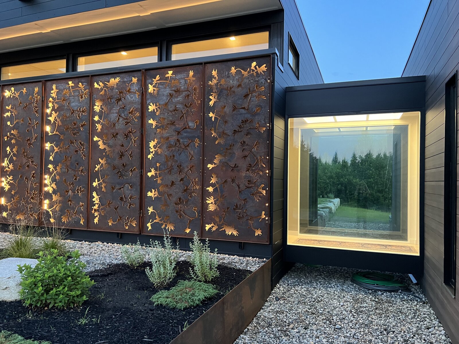 Photo 2 of 15 in The Notch House by Paul Designs Project - Dwell