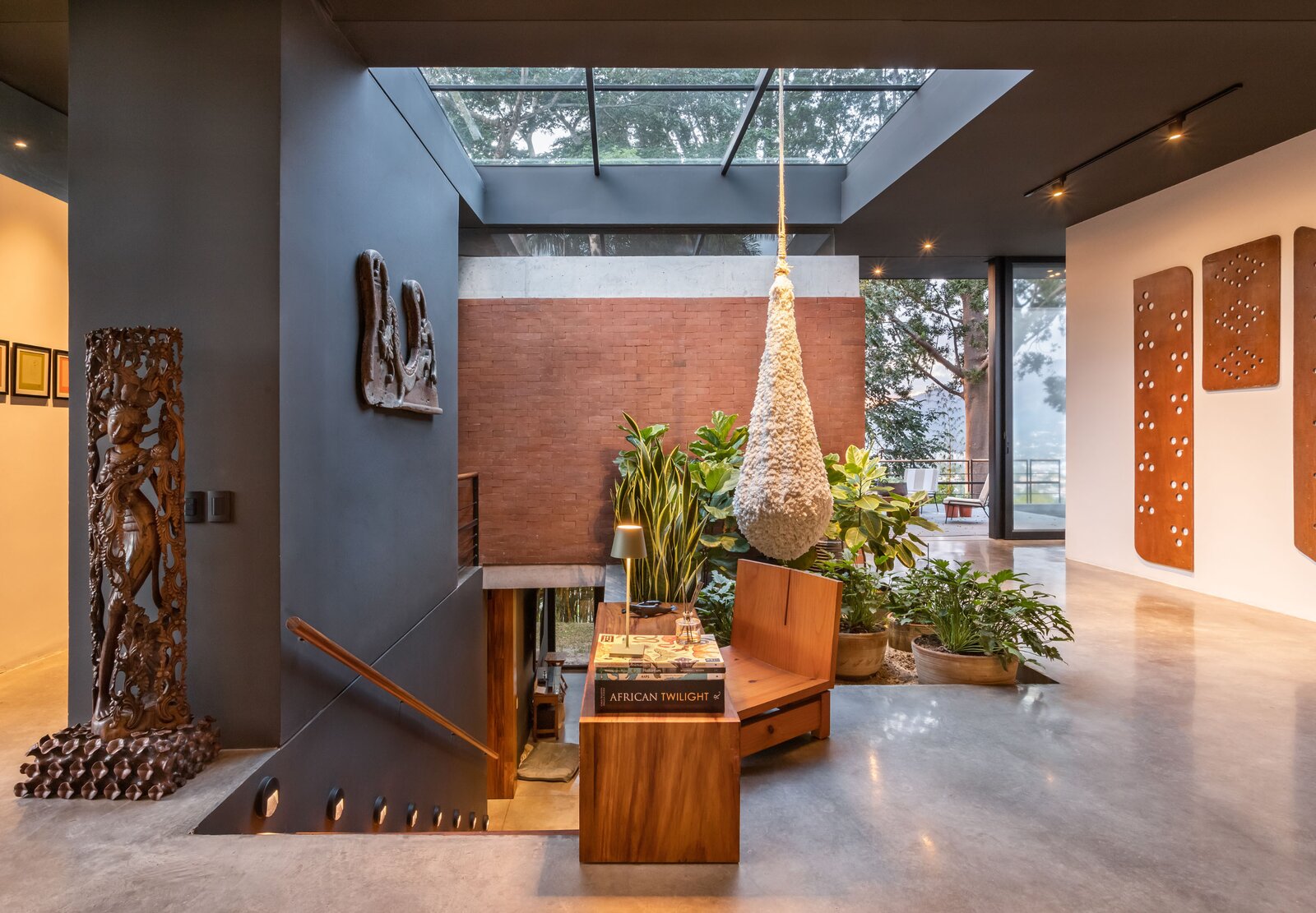 Photo 6 of 8 in Conacaste House by Elastica Studio - Dwell