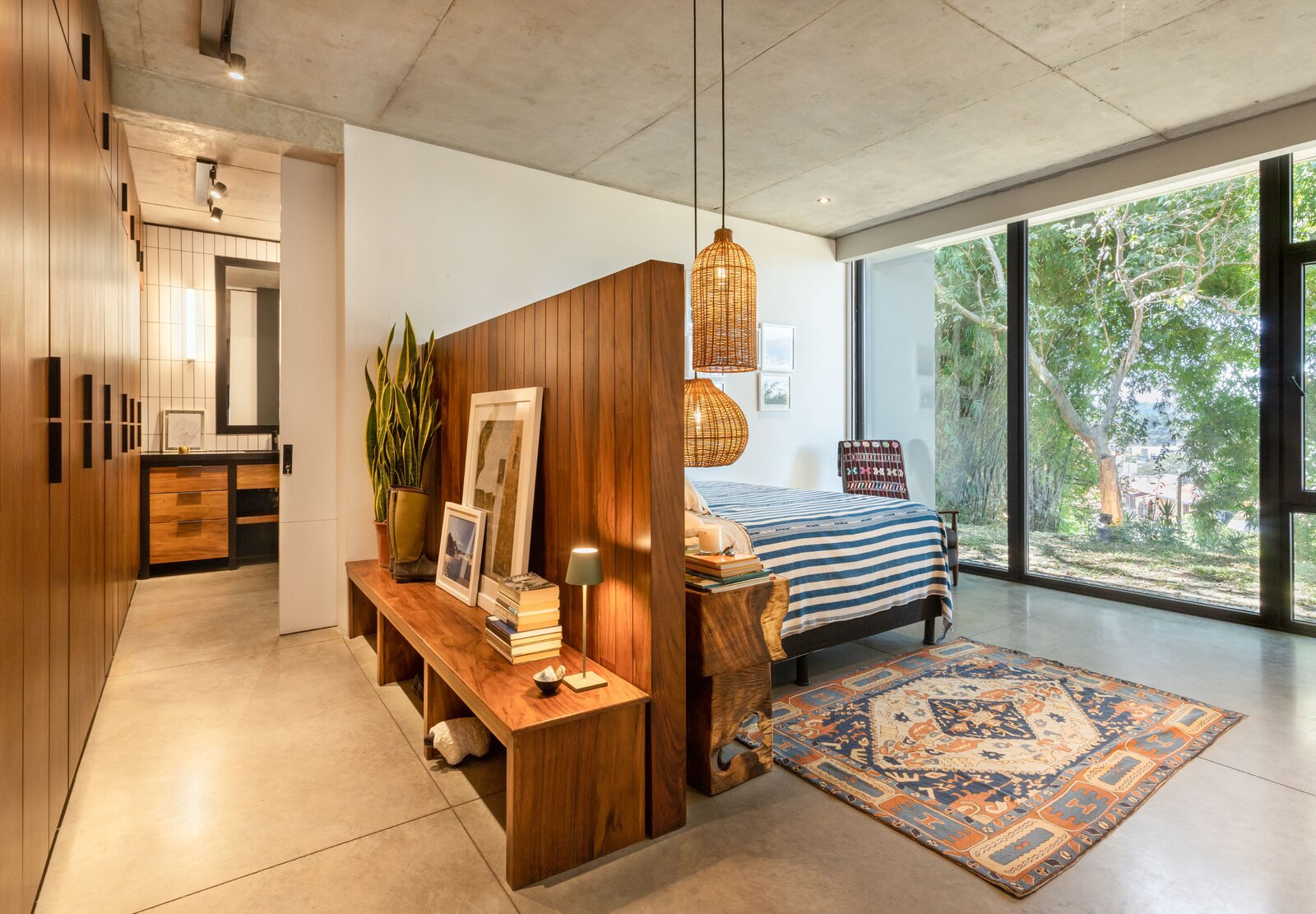 Photo 8 of 8 in Conacaste House by Elastica Studio - Dwell