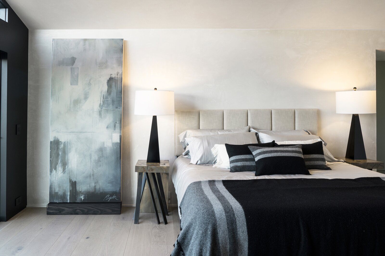 Photo 12 of 17 in Sunridge House by Conrad Asturi Studios - Dwell