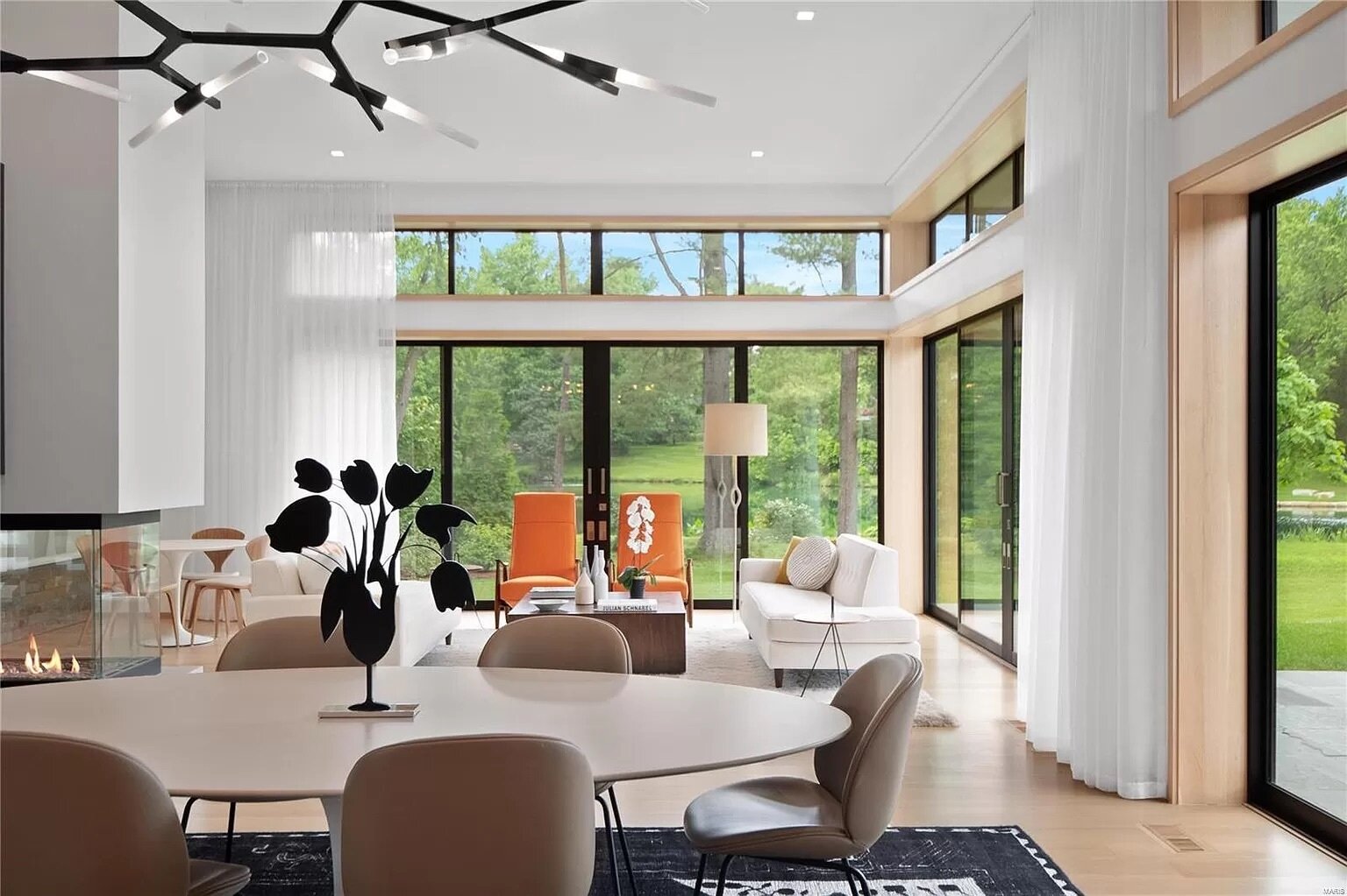 Photo 4 of 15 in New Century Modern by Mitchell Wall Architecture ...