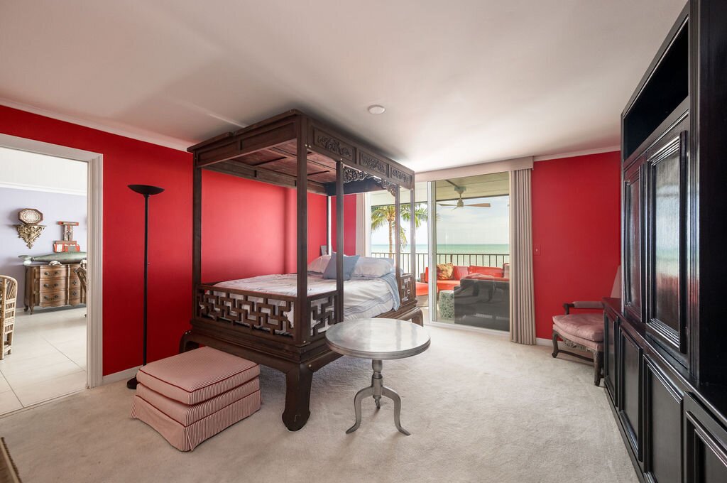 Photo 5 of 10 in Key West Beach Club #213 by Team Kaufelt - Dwell