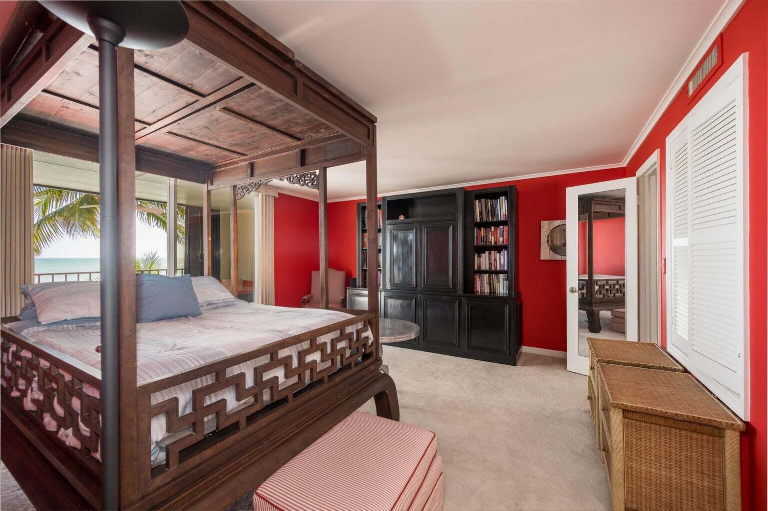 Photo 8 of 10 in Key West Beach Club #213 by Team Kaufelt - Dwell