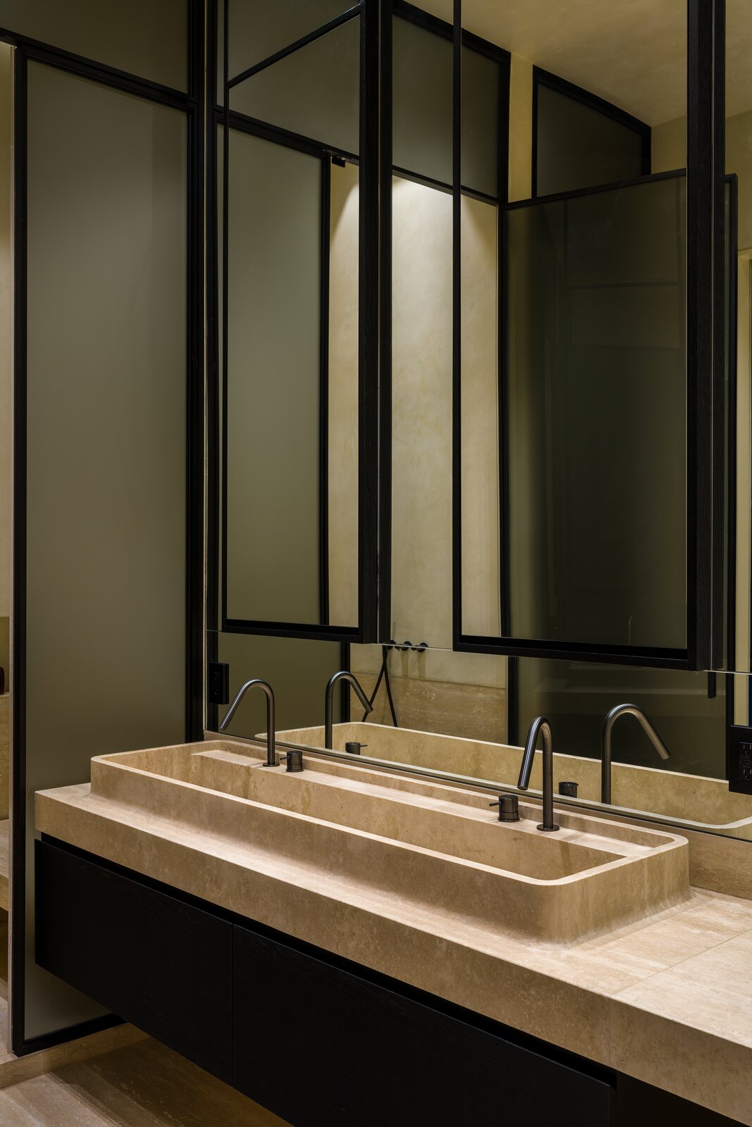 Photo 13 of 16 in Death Star Loft by RAAD Studio - Dwell