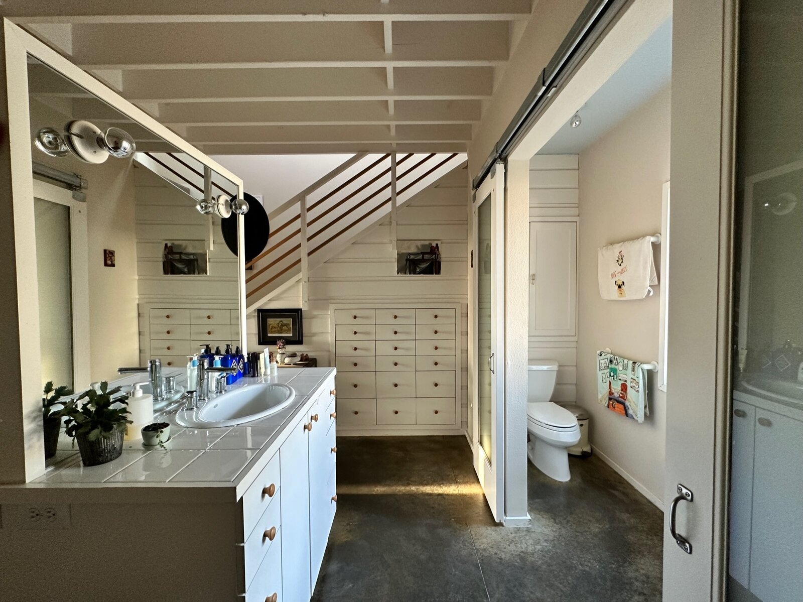 Photo 18 of 27 in Max Levy Big Sky Hayloft Home by Duncan Mcphail - Dwell