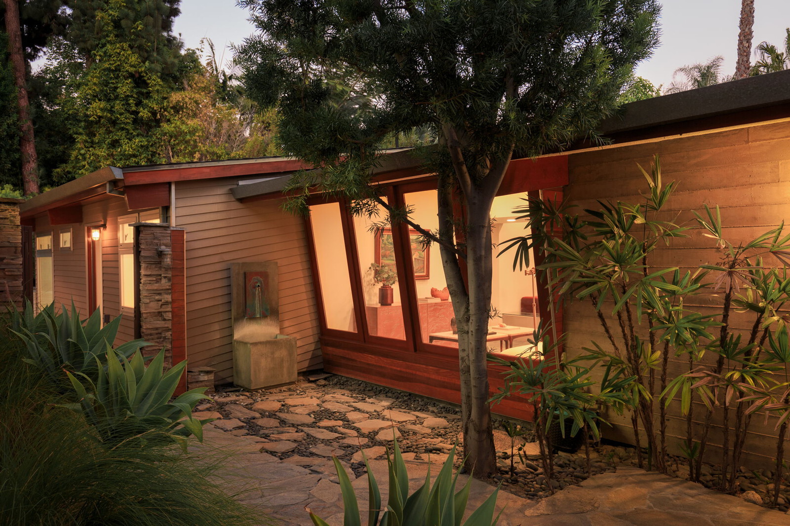 Photo 17 of 20 in 1957 Pasadena Mid-Century Modern by James Pulliam ...