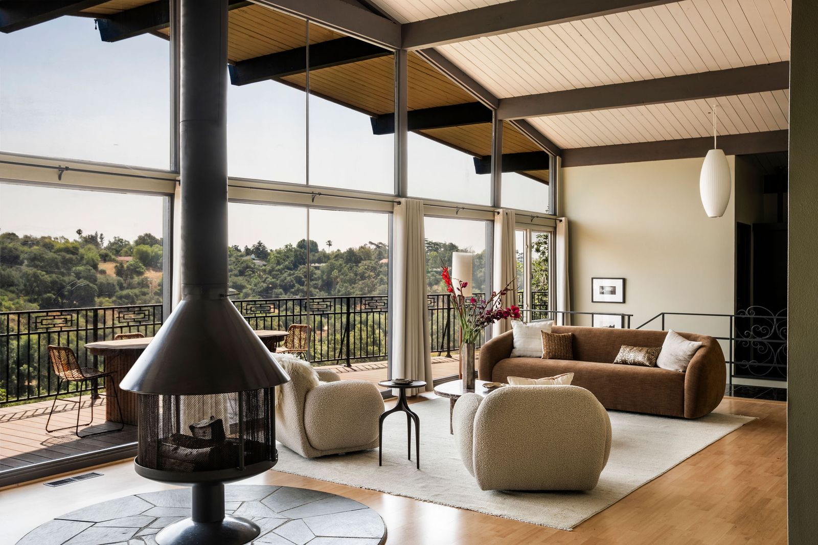 Photo 2 of 33 in The Resh House, Linda Vista by Sophia Kelley - Dwell