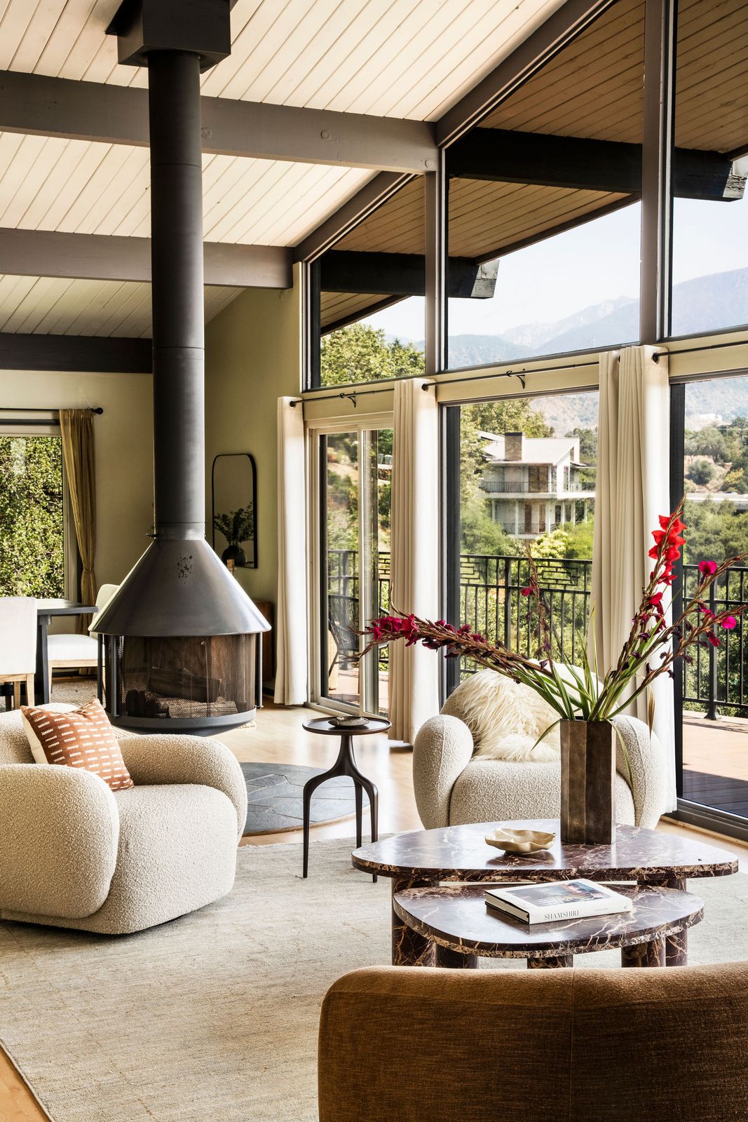 Photo 4 of 33 in The Resh House, Linda Vista by Sophia Kelley - Dwell