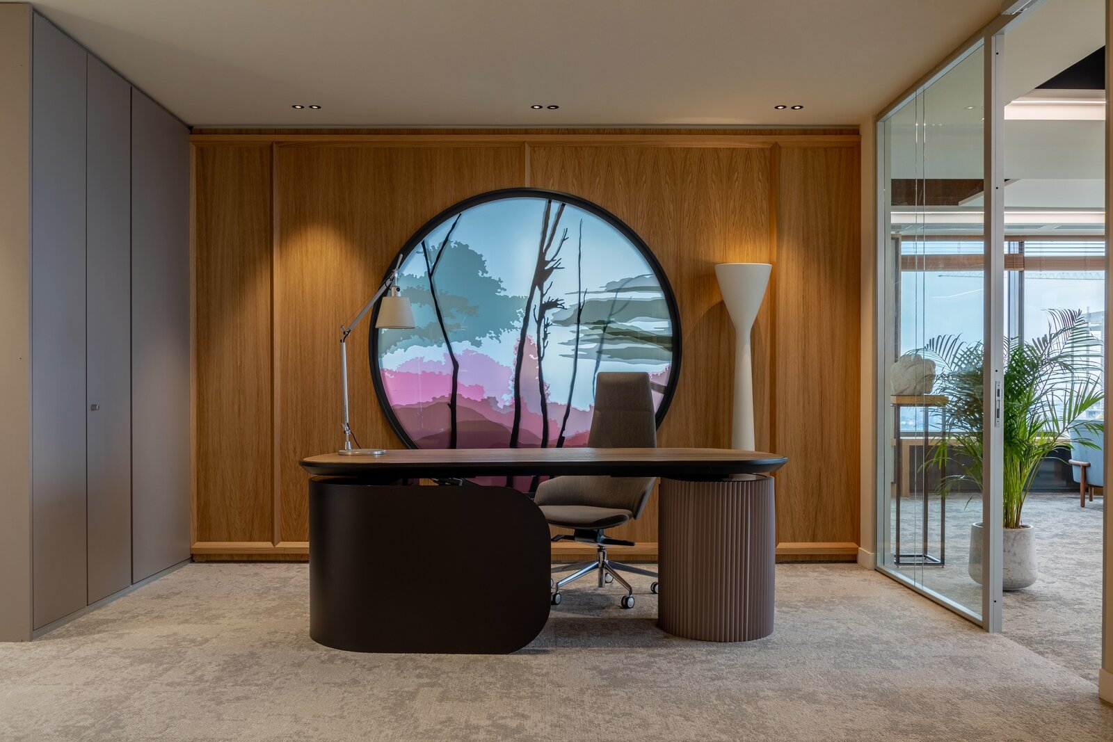 Photo 11 of 19 in Human grace – Regina Maria HQ by Andreea Constantin ...