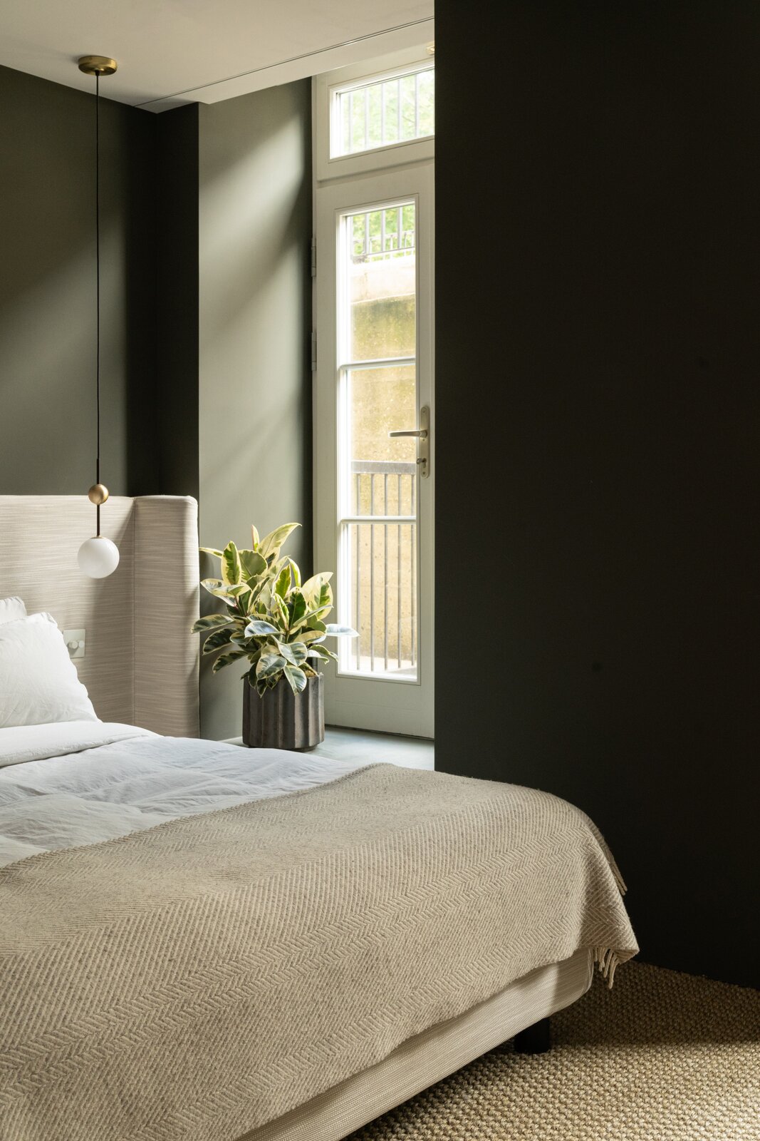 Photo 1 of 37 in Goldsmiths, Hackney, London by Oliver Beasley ...