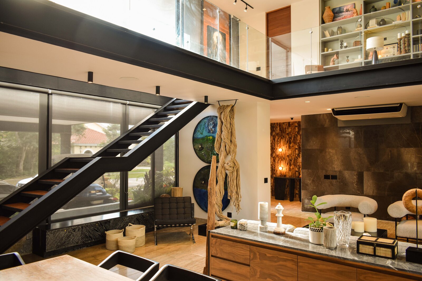 Photo 10 of 31 in CASA KAAB: Merging Elegance with History by kaus lab - Dwell