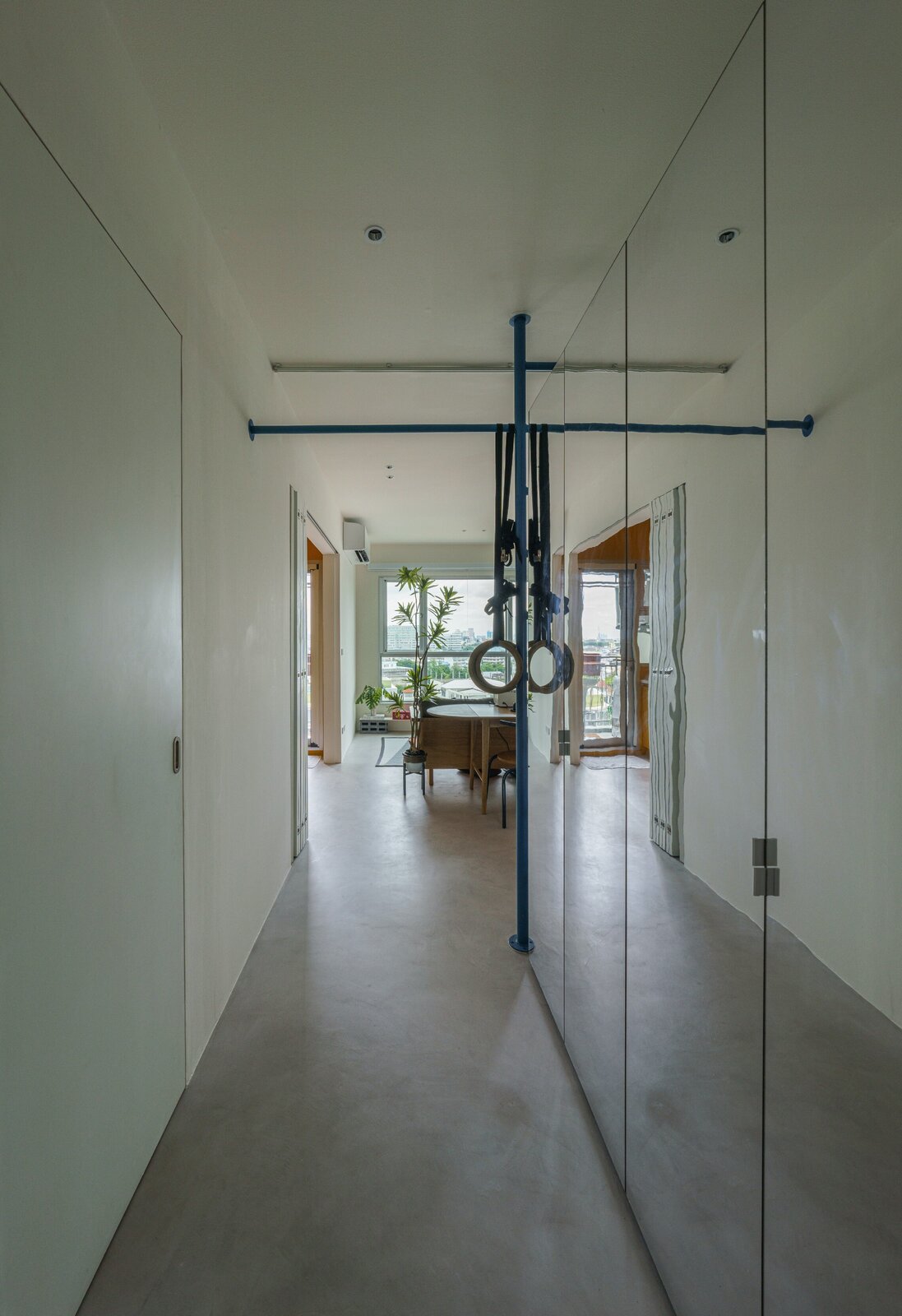 Photo 9 of 12 in A Minimalist- Postmodern Condo Room by Mae ...