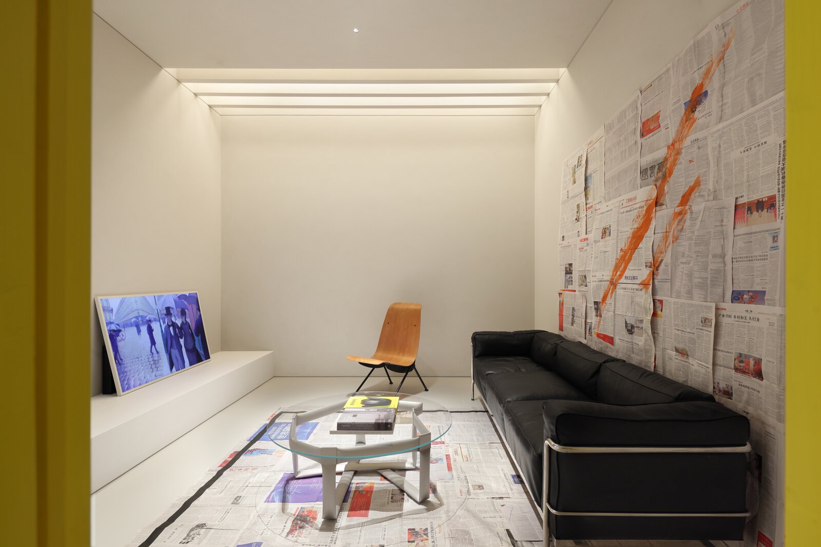 Photo 9 of 20 in Beton Cire Showroom by NDB Design Studio by Derrick Wang - Dwell