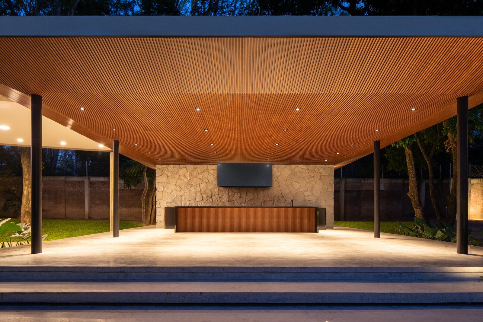 Photo 2 of 5 in Clubhouse La Floresta by Chain Studio Architects - Dwell