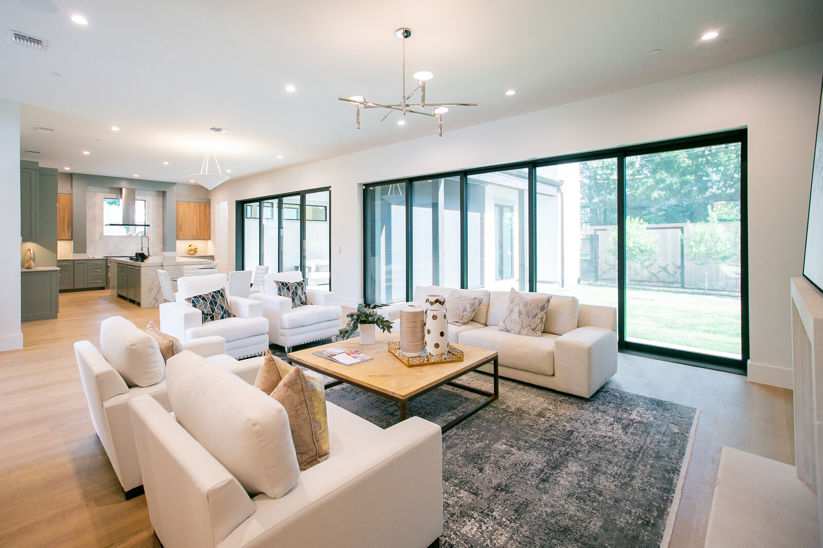 Photo 3 of 25 in Luxury On Joyce Way by RAM Windows & Doors - Dwell
