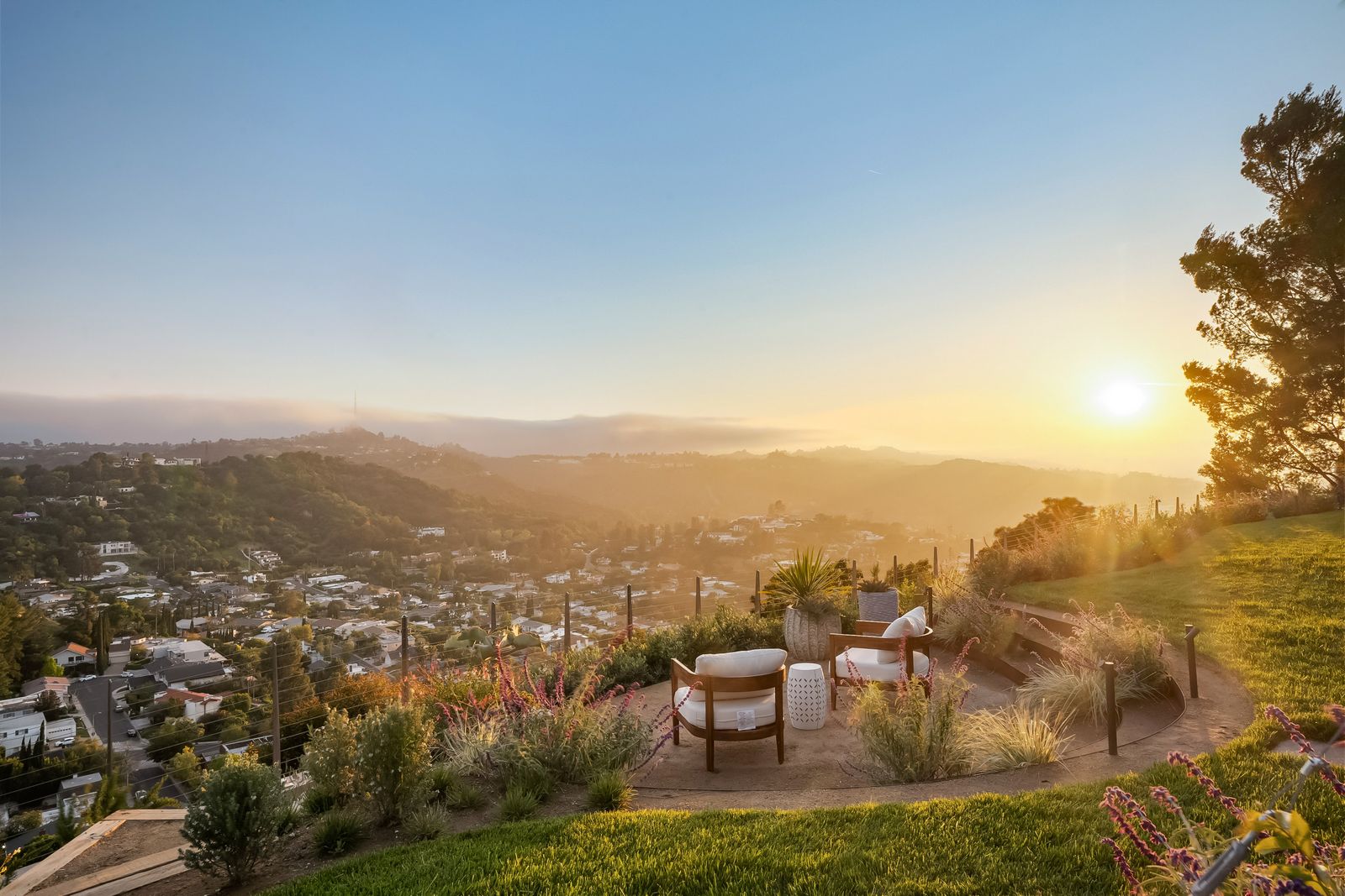 Photo 8 of 14 in Chris Evan’s Custom Captain America Gym with Superhero ...