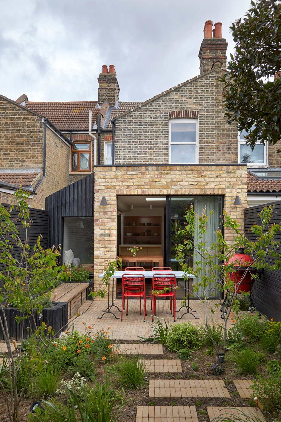 Photo 2 of 16 in A rear and side extension of a Victorian property in ...