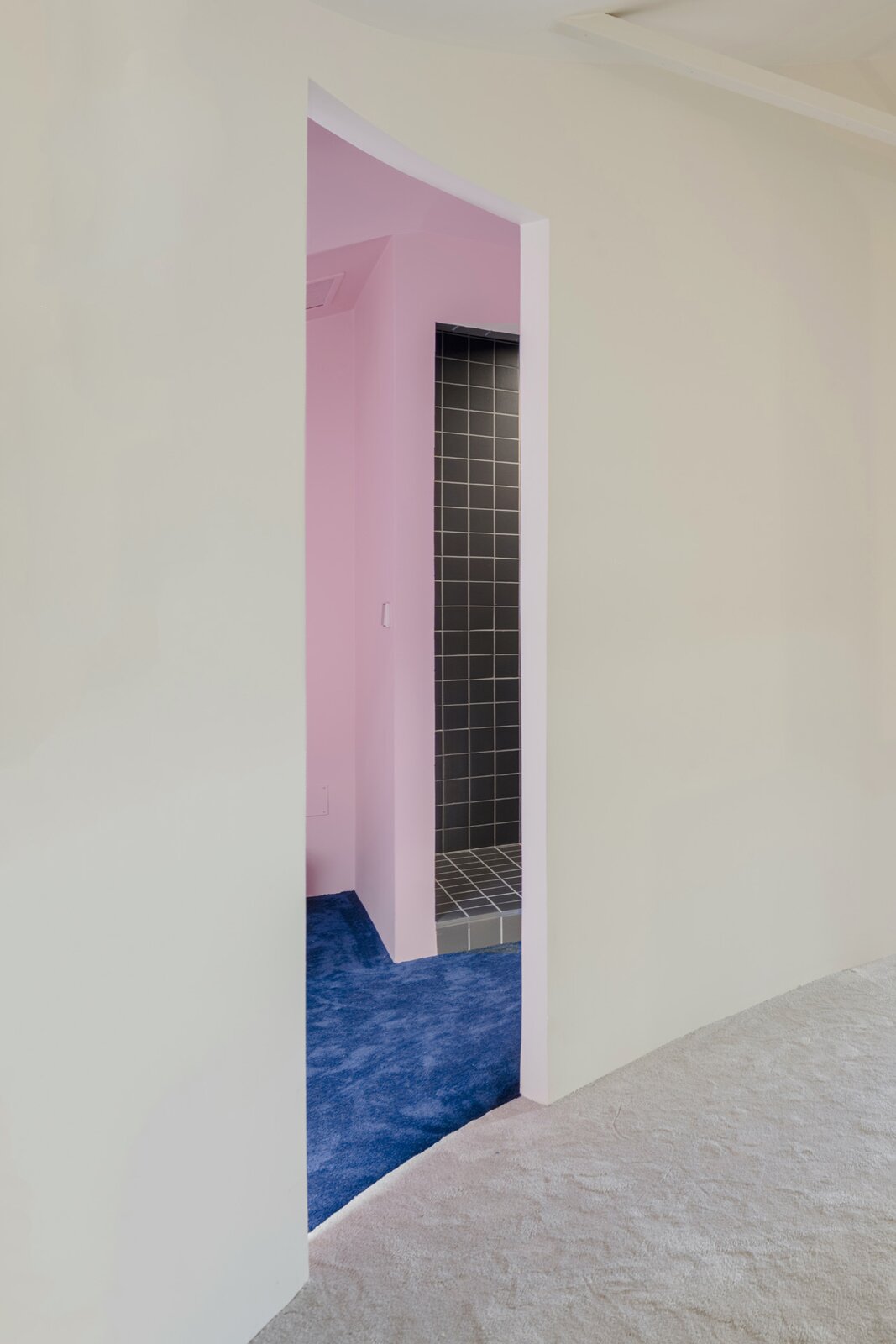 Photo 10 of 18 in A doorless house by casa antillón - Dwell