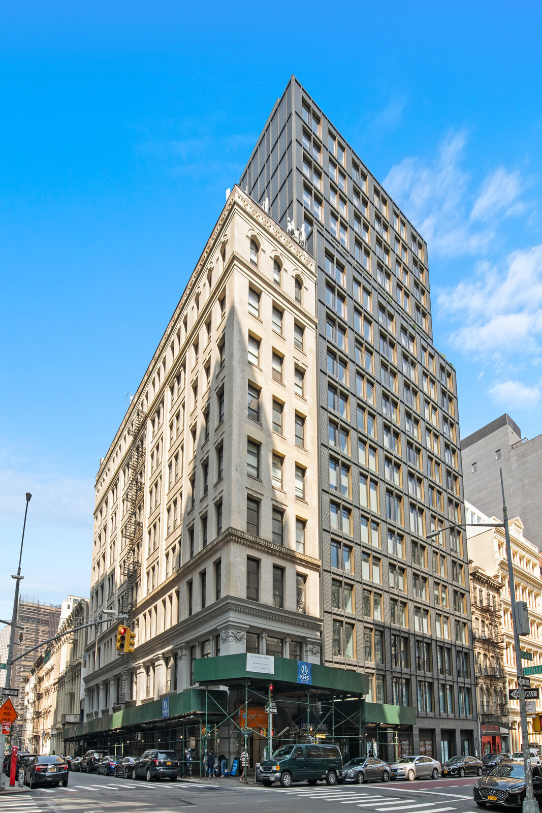 Photo 4 of 22 in Historic Tribeca unit unveils a new design exposing ...